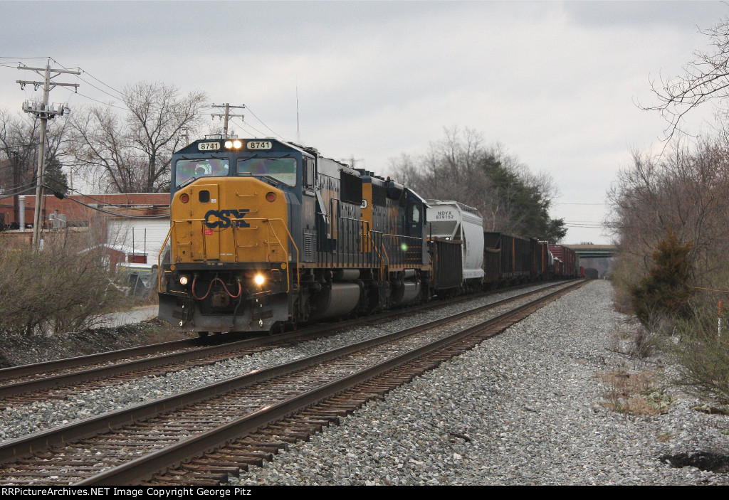 CSX Q409 at Rosedale, MD